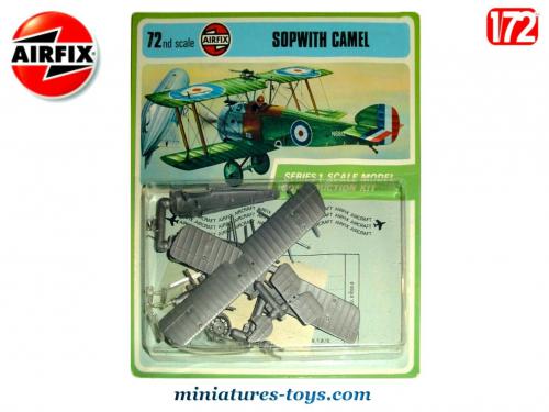 La maquette du chasseur biplan britannique Sopwith Camel par Airfix au ...