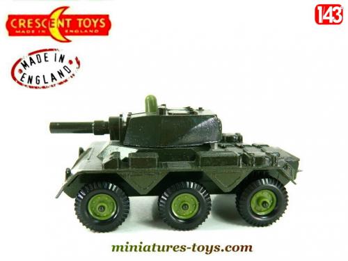 Le Saladin Alvis Saracen en miniature de Crescent-Toys au 1/43e ...