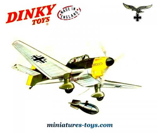 Le Junkers JU 87 B Stuka en miniature par Dinky Toys england au 1/72e ...