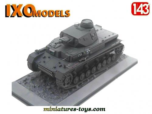 Le char allemand Panzer IV Ausf D gris en miniature par Ixo Models au 1 ...