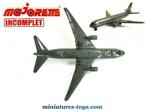 Le Boeing 767 de la Royal Airlines en avion miniature Majorette au 1 ...