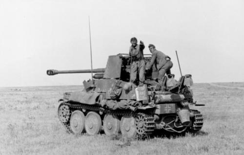 Le Panzerjager 38 Pak 36 Marder III en miniature par Ixo Models au 1 ...