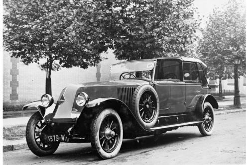 La Renault 40 CV Landaulet modèle 1926 en miniature de Solido au 1/43e ...