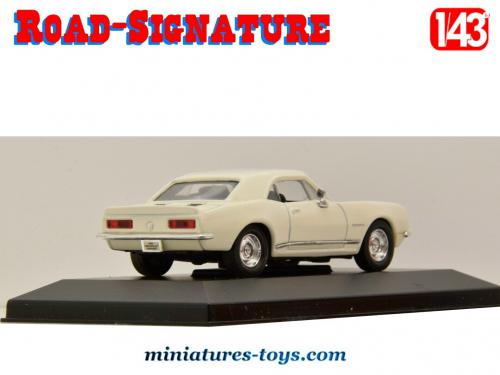 La Chevrolet Camaro Z 28 1967 miniature par Road Signature au 1/43e ...