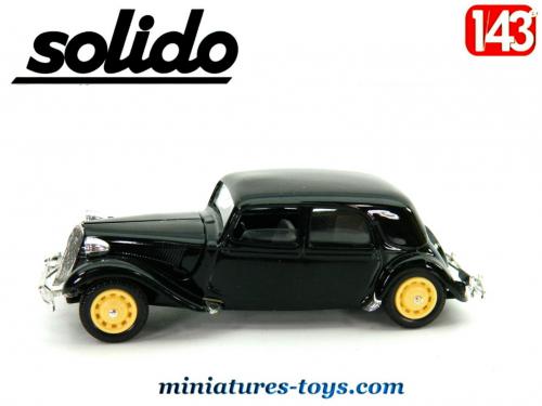 La Traction avant Citroën 15 six noire miniature de Solido au 1/43e ...